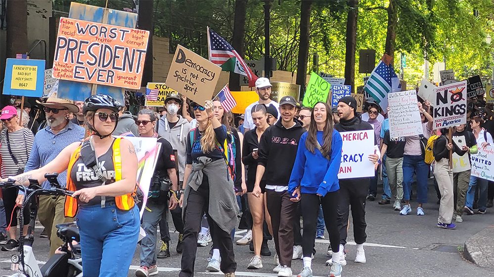 Bejsment - Oregon pozywa administrację Trumpa za wysłanie Gwardii ...